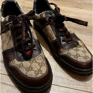 Men’s Gucci Shoes (Early 2000’s) - Gem
